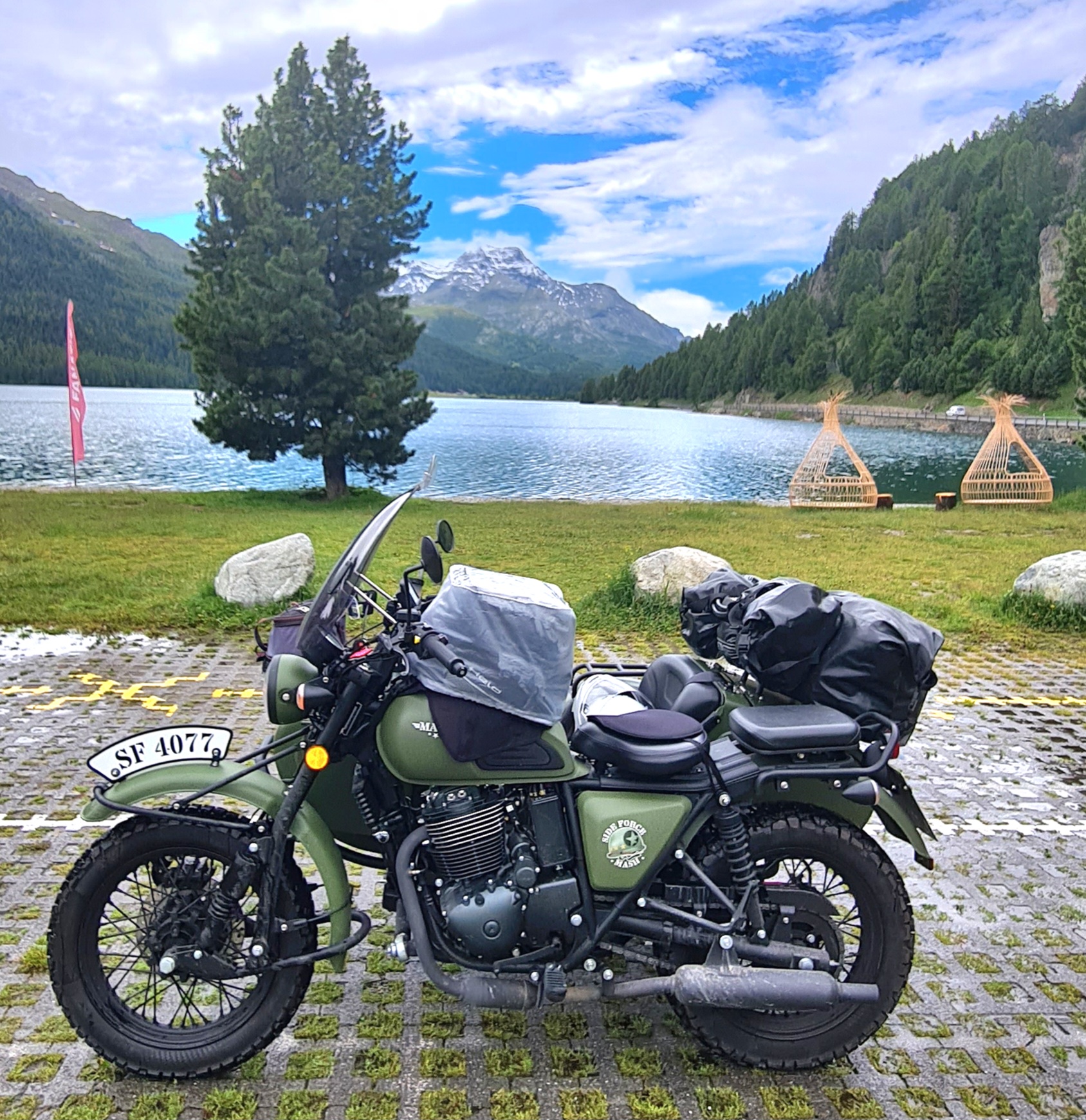 Neue und gebrauchte Gespanne und Motorräder bei ef-tech Jochen Brett